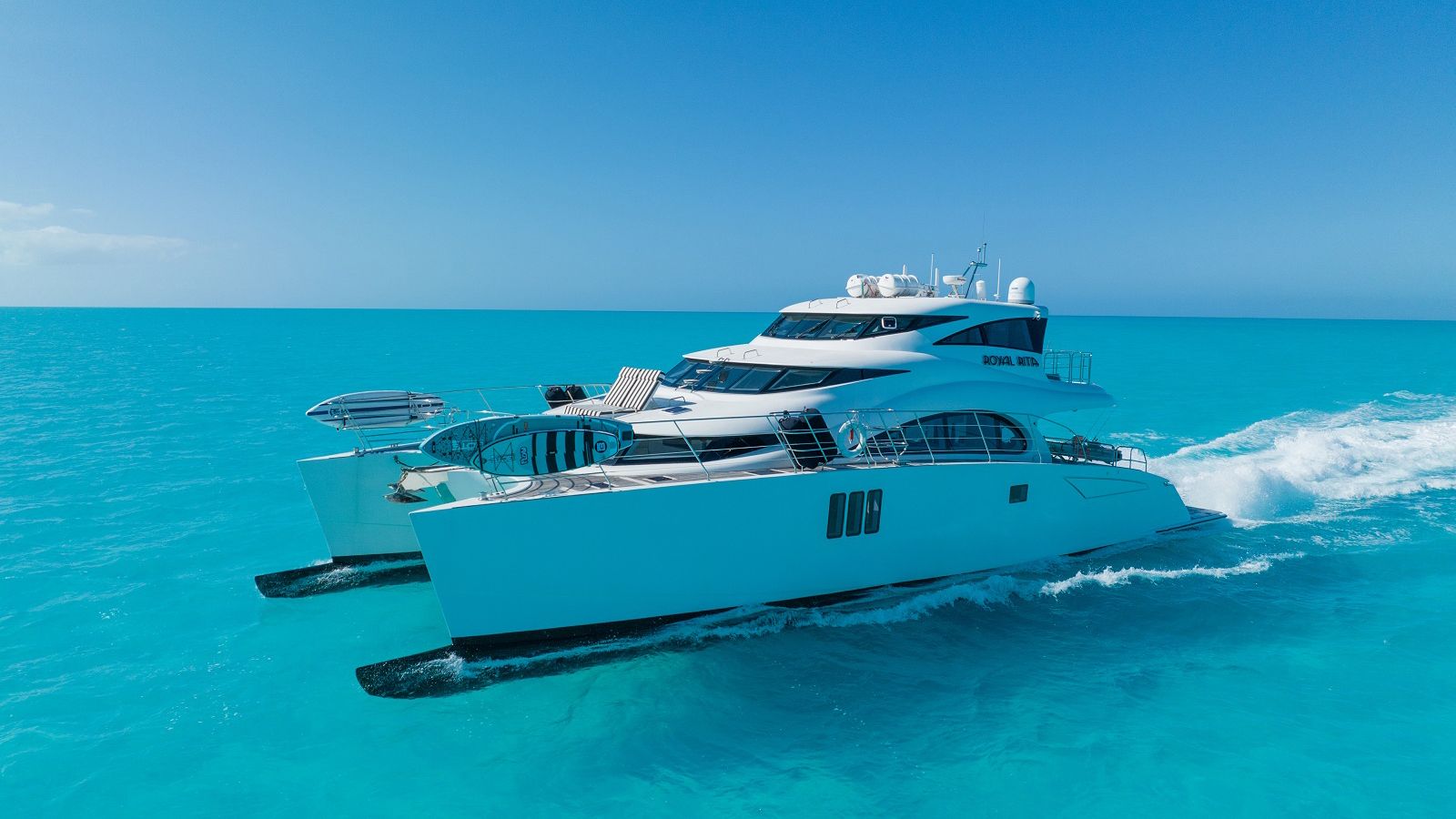 Distinctive 25m Sunreef power catamaran Royal Rita joins market